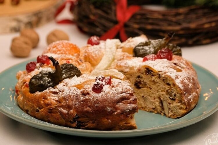 Bolo Rei Caseiro Aprenda a Fazer Você Mesmo! Fofinho e Delicioso ...