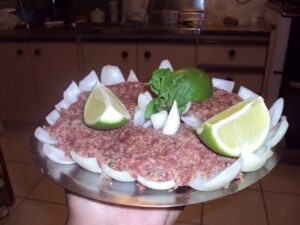 Como Fazer Kibe Cru: Traga o Sabor da Culinária Árabe para sua Mesa ...